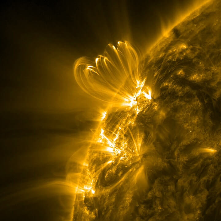 Solar Flares: Explosions on the Sun - Bluedot
